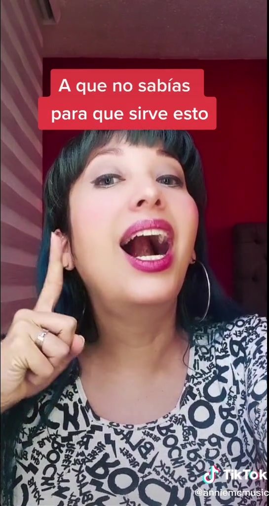 Female Singer Shows Her Mouth And Uvula
