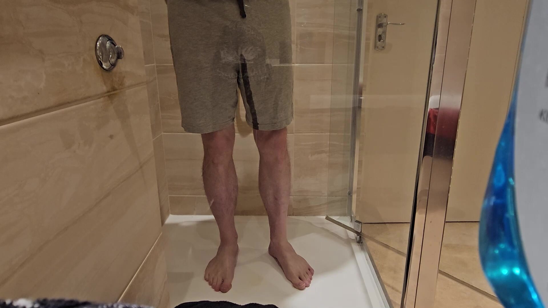 Long Piss In Grey Shorts
