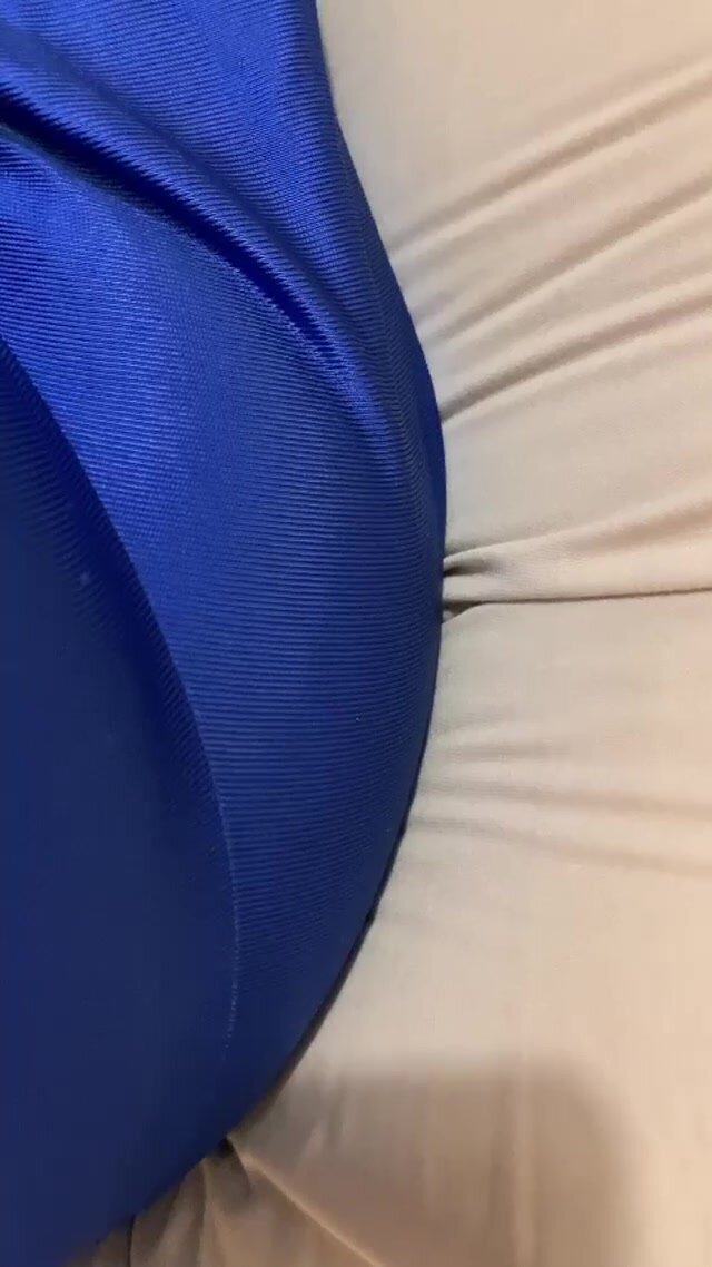 Bubble But Fart In Blue Shorts на русском