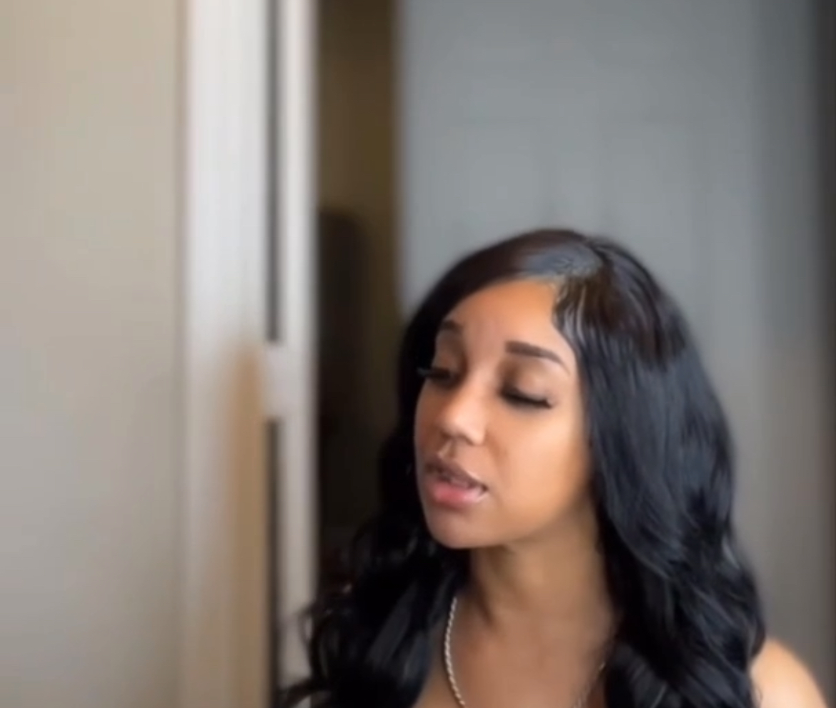 Ebony Suckin D