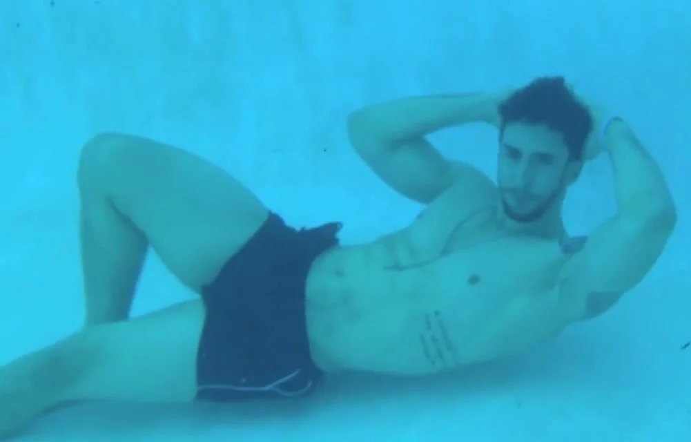 Underwater Fit Model Posing Barefaced