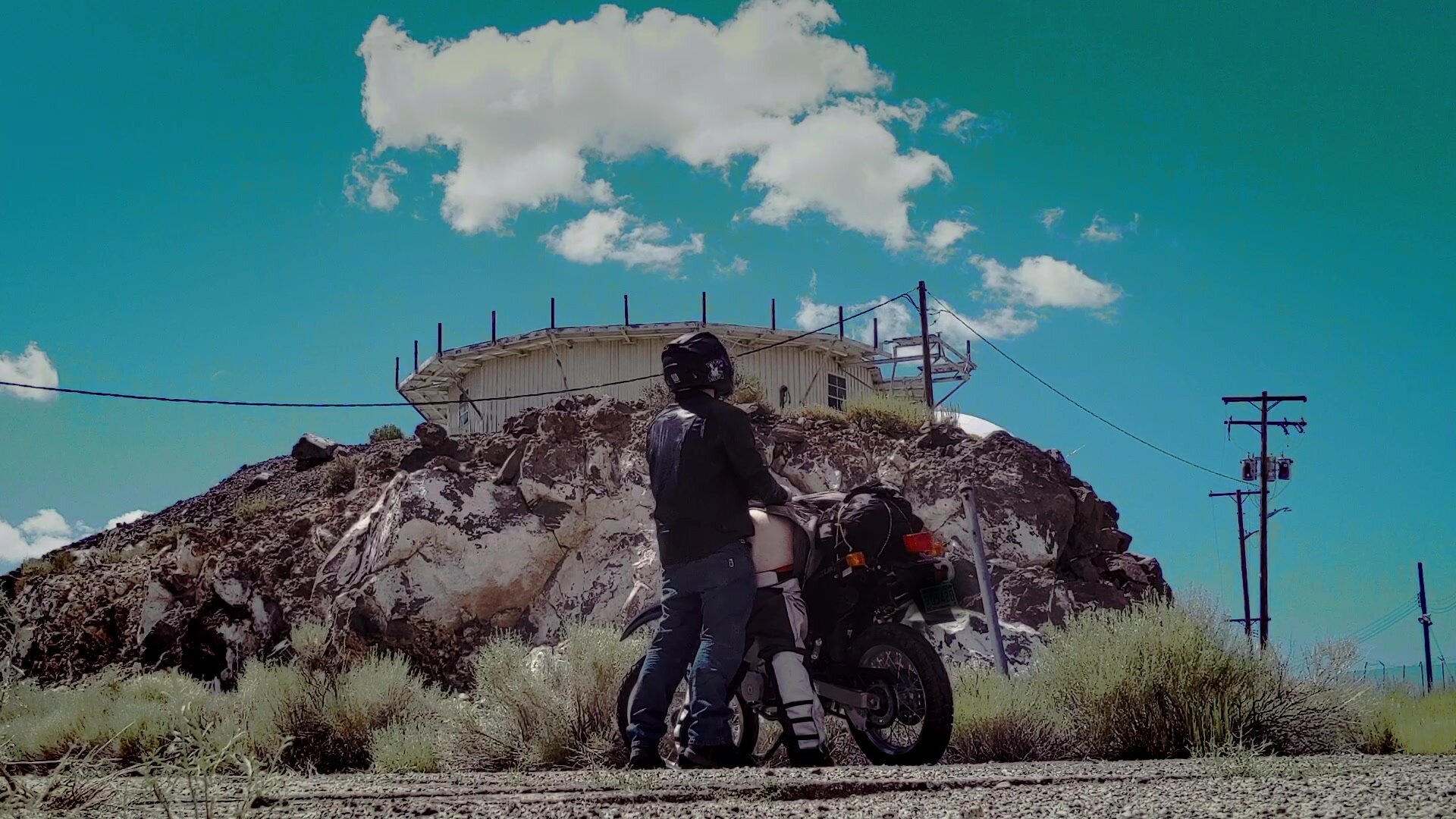 Mhwap Bikers Fuck In The Abandoned Desert World