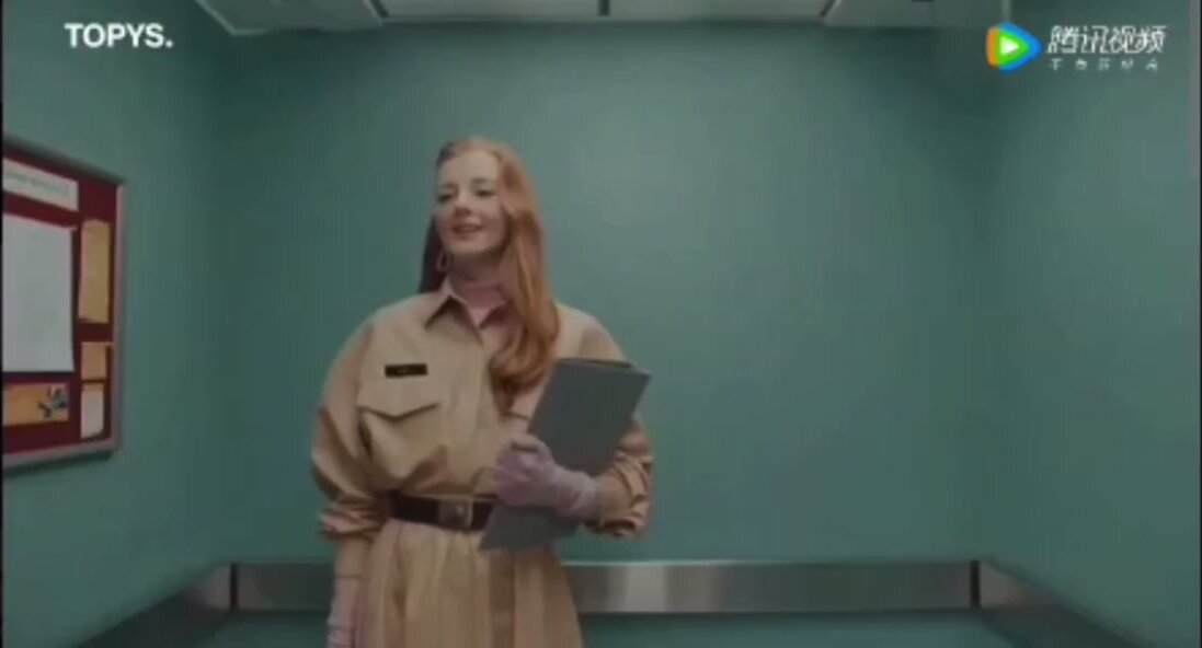 Girl Farts In Elevator Video 2