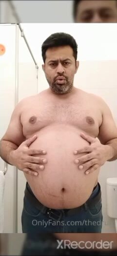 Voyeur Pot Belly Men 1