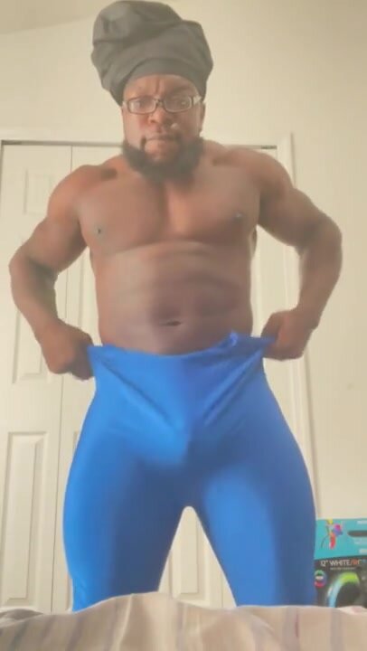 Sexy Muscle Guy Getting Ready For The Gym