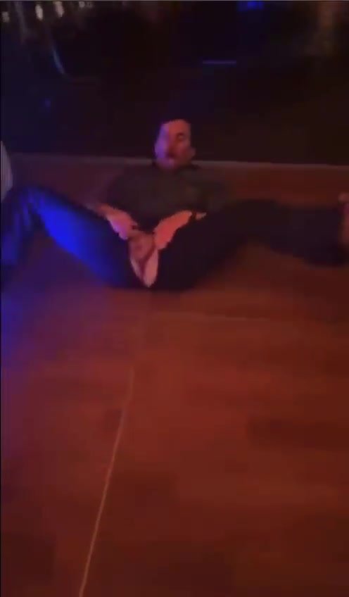 Pants Split