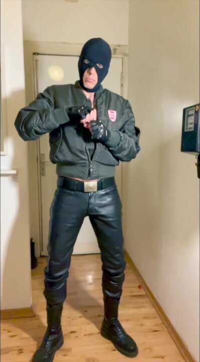 Leather Jerking Off A Big Load On My Leather