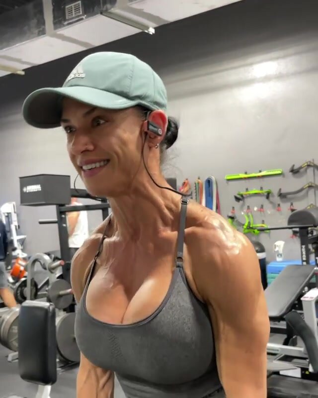 Scary Neck Veins Video 2