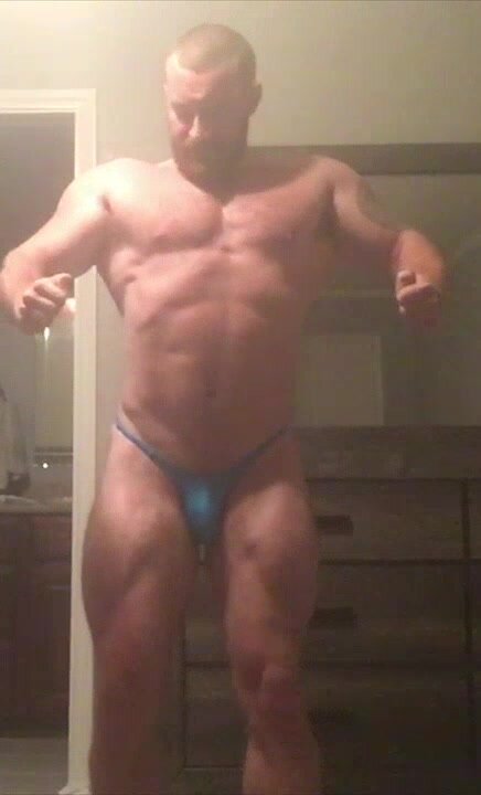 Bodybuilder In Skimpy Posers