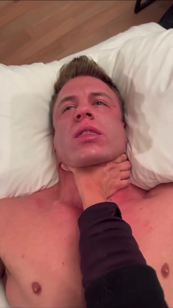 Fetishes Strangling Hunk Guy