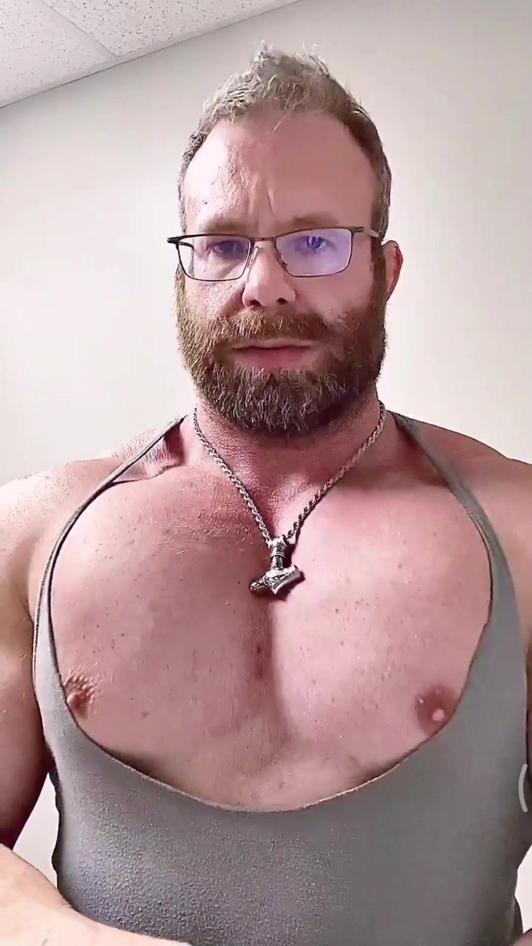 Bouncing Pecs