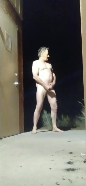 Roadside Rest Area Riski Nude Jacking