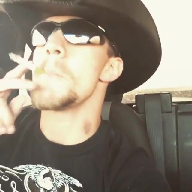 Hot Smoker Video 128