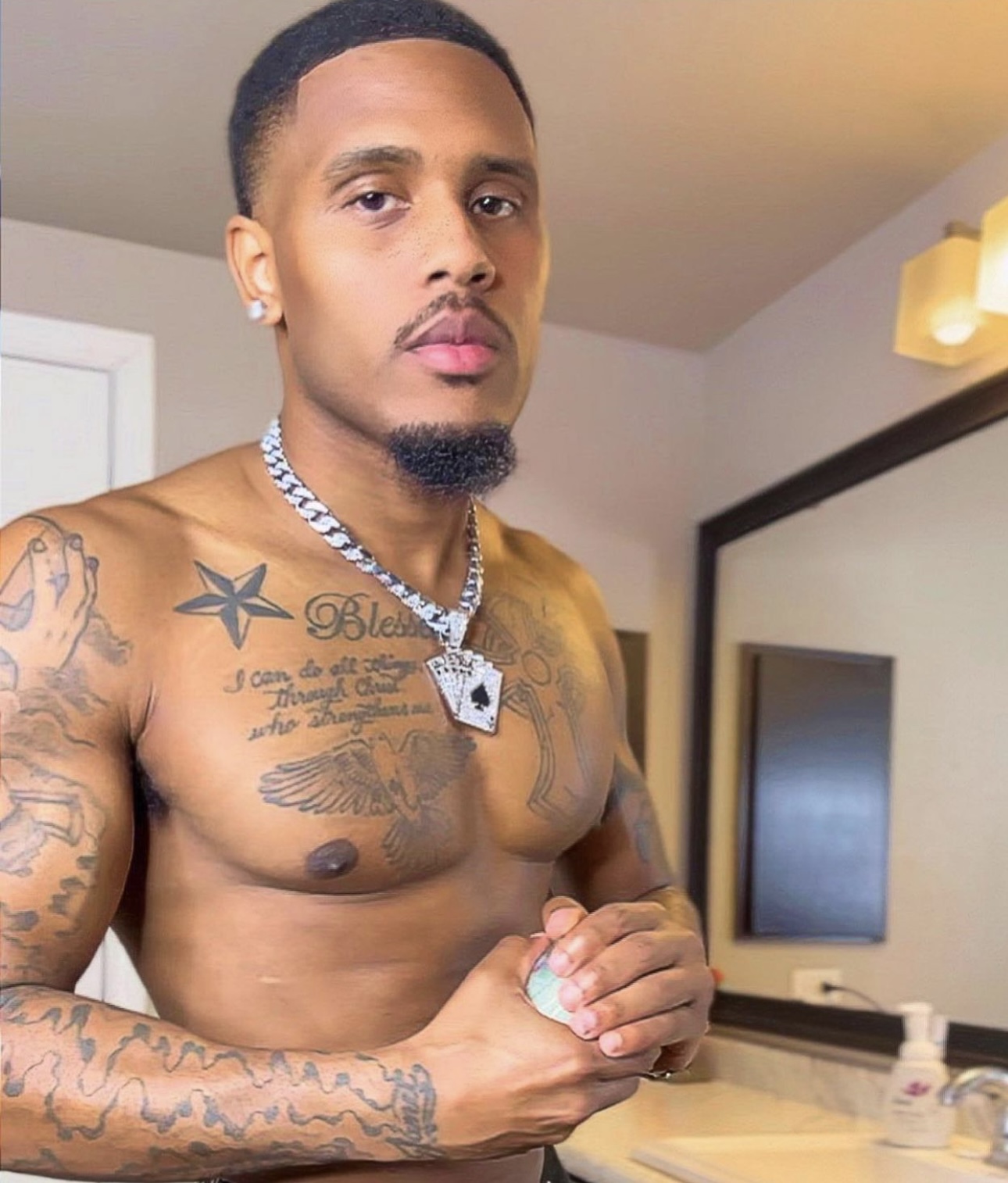 Ex Football Player Shows Off Lean Body Outside