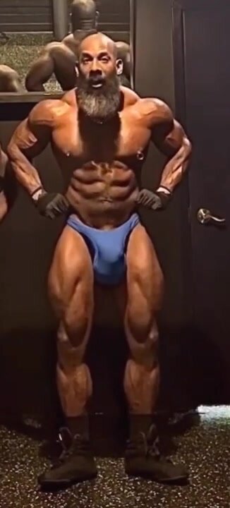 Muscle Bulge Video 4
