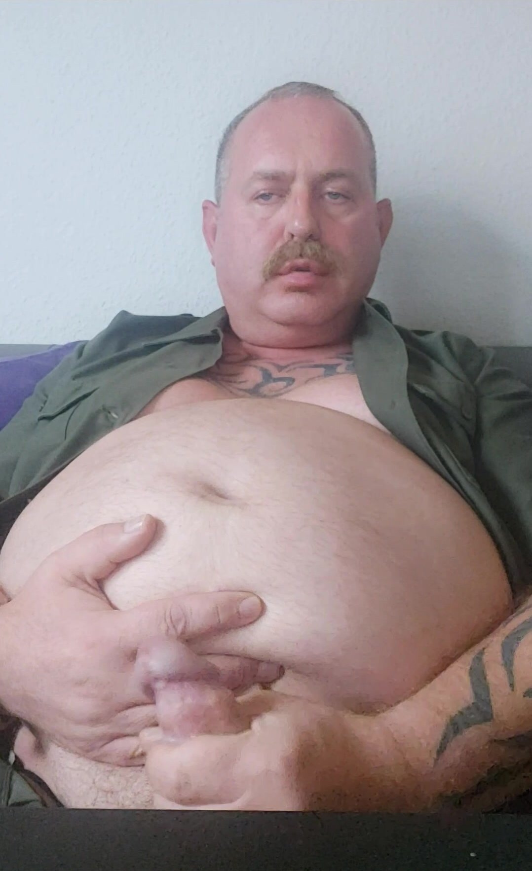 Fat Bellied Daddy Wank