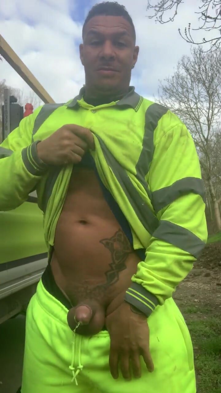 Sexy Black Men Pissing Outside