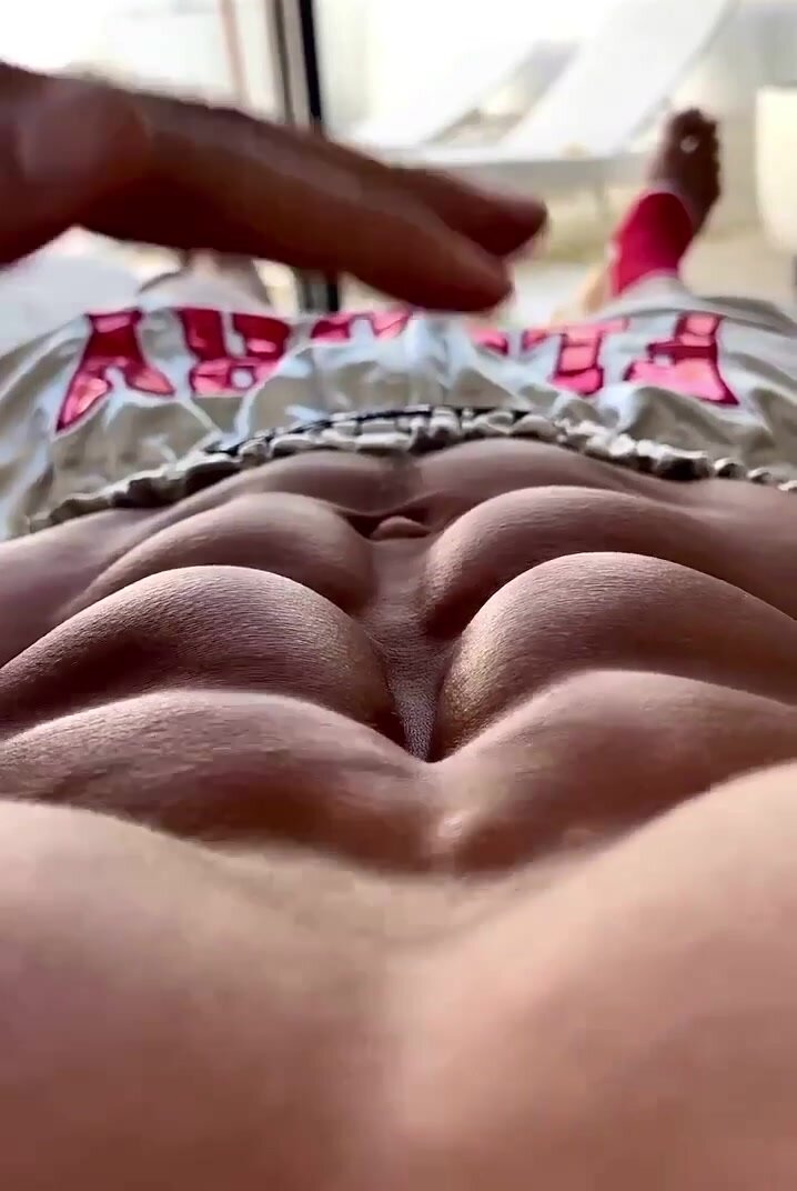 Muscle Worship 002 Abs