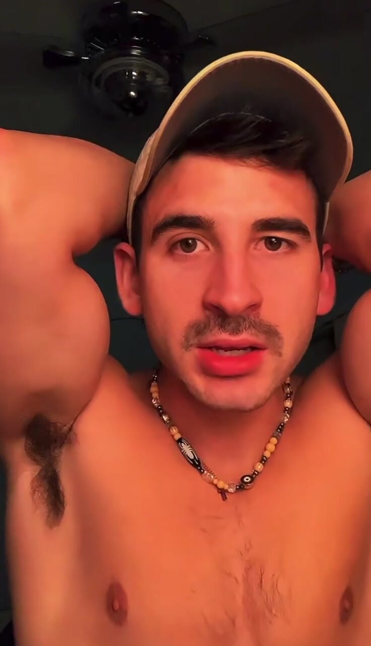 Armpit Show Off