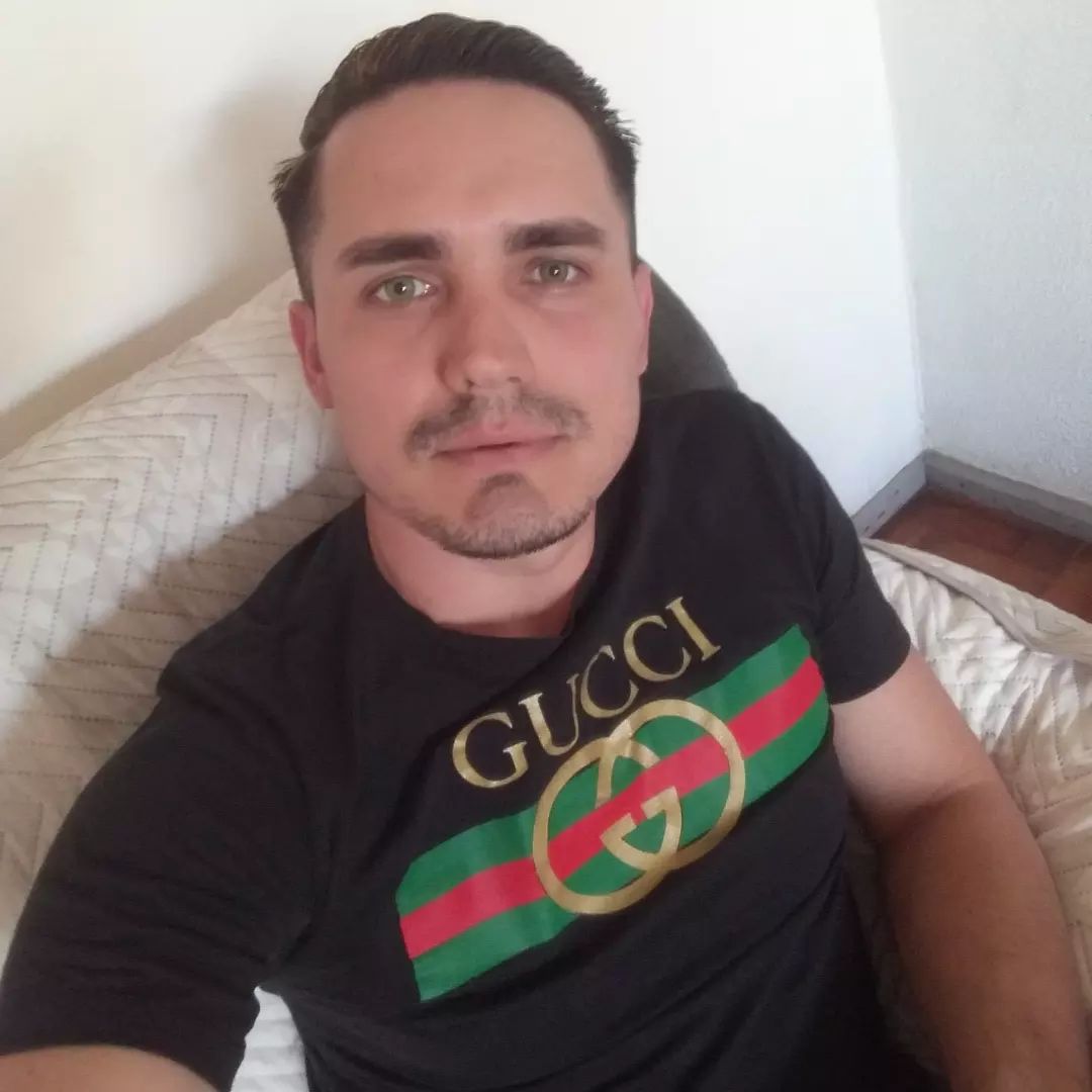 Amigo Venezolano Caga