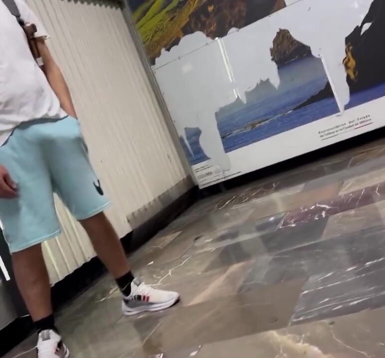 Bulge Video 76 日本語で